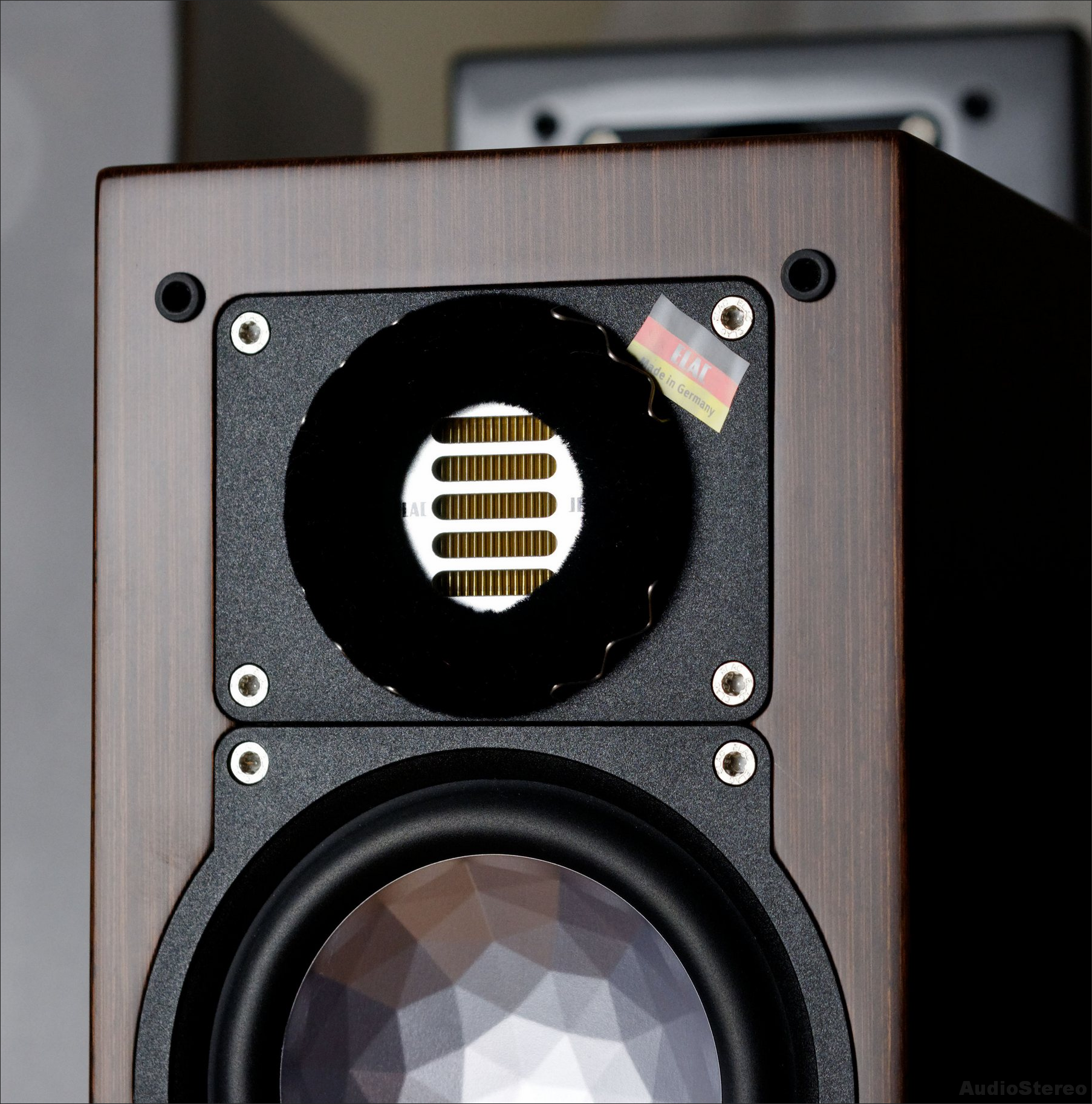 ELAC Technology